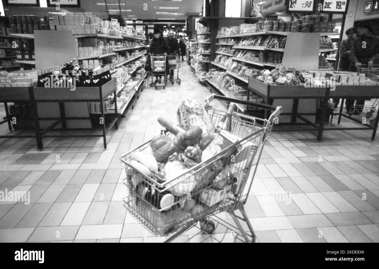 The food department of the department stores' Karstadt 1982, Germany ...