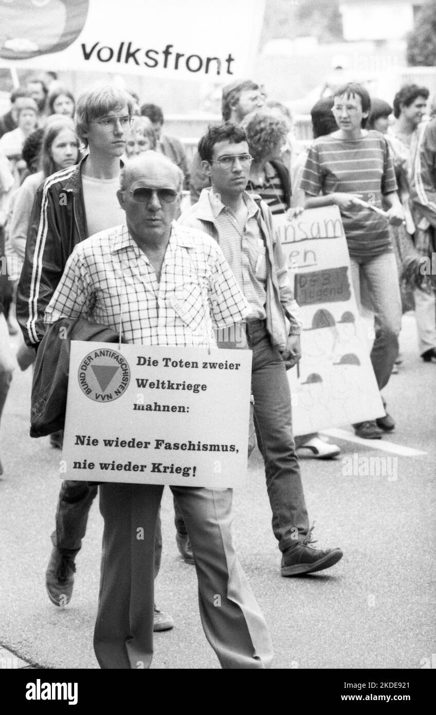 In 1982, the NPD party congress provoked opposition from the DGB youth ...