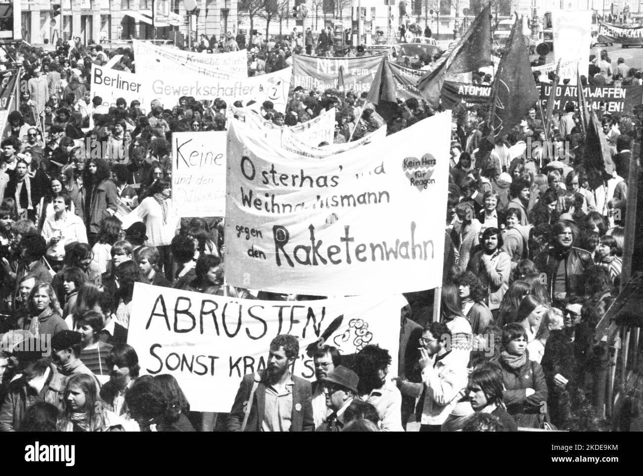 The occasion was the SPD party conference in 1982 for the Young ...