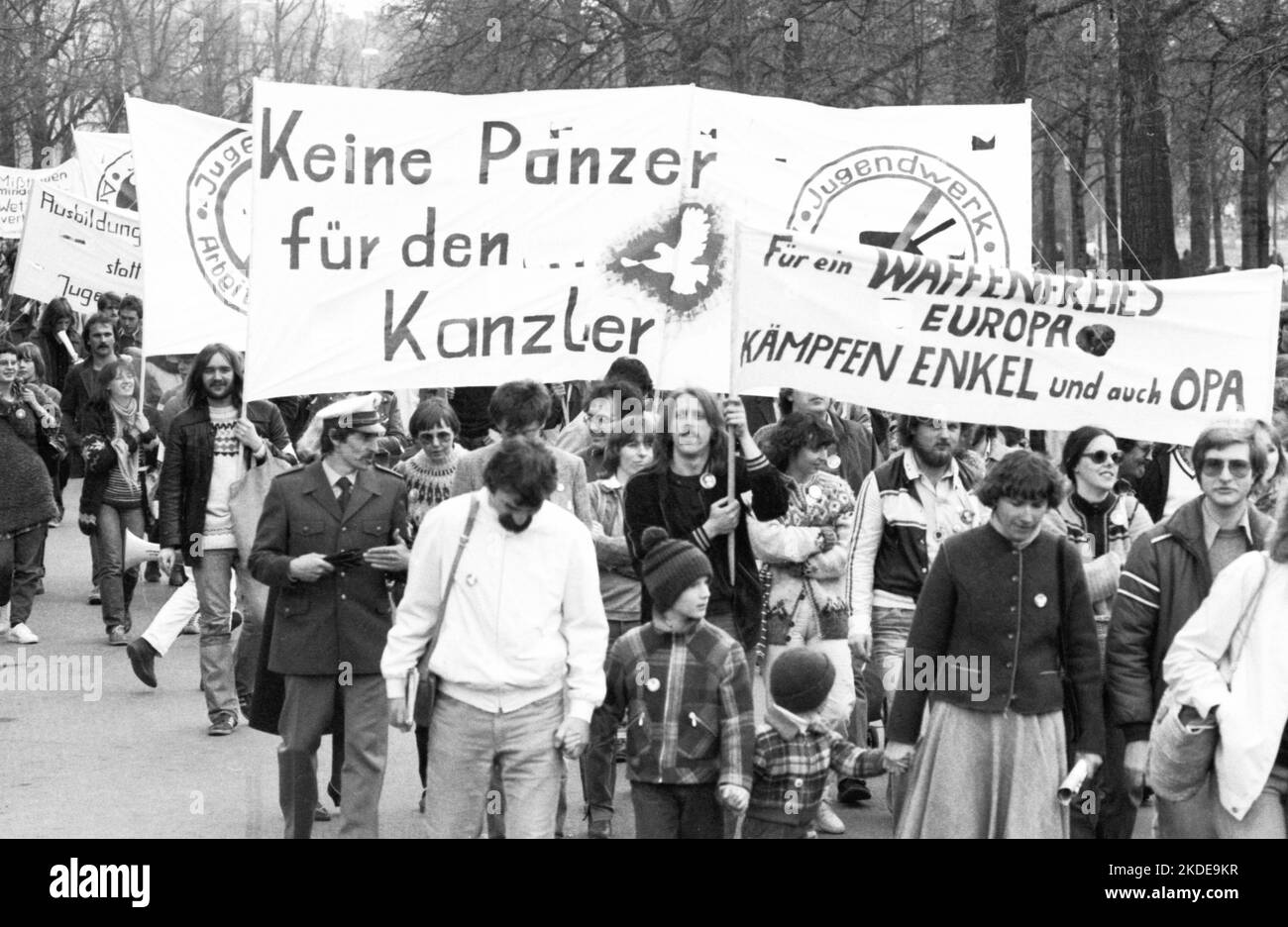 The occasion was the SPD party conference in 1982 for the Young ...