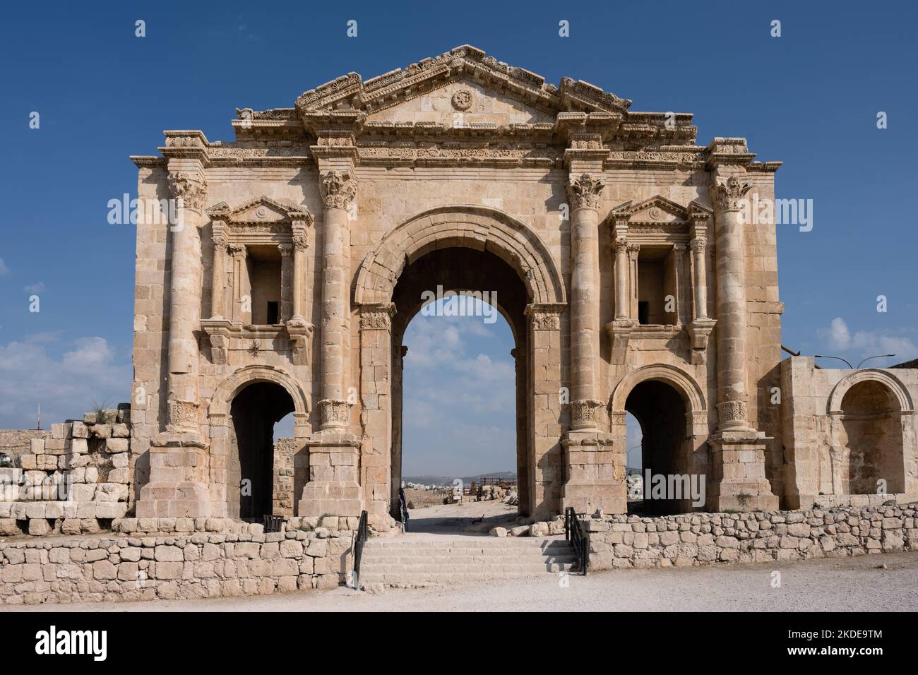 Arch of Hadrian, a triple arched Ancient Roman Gateway in Jerash ...
