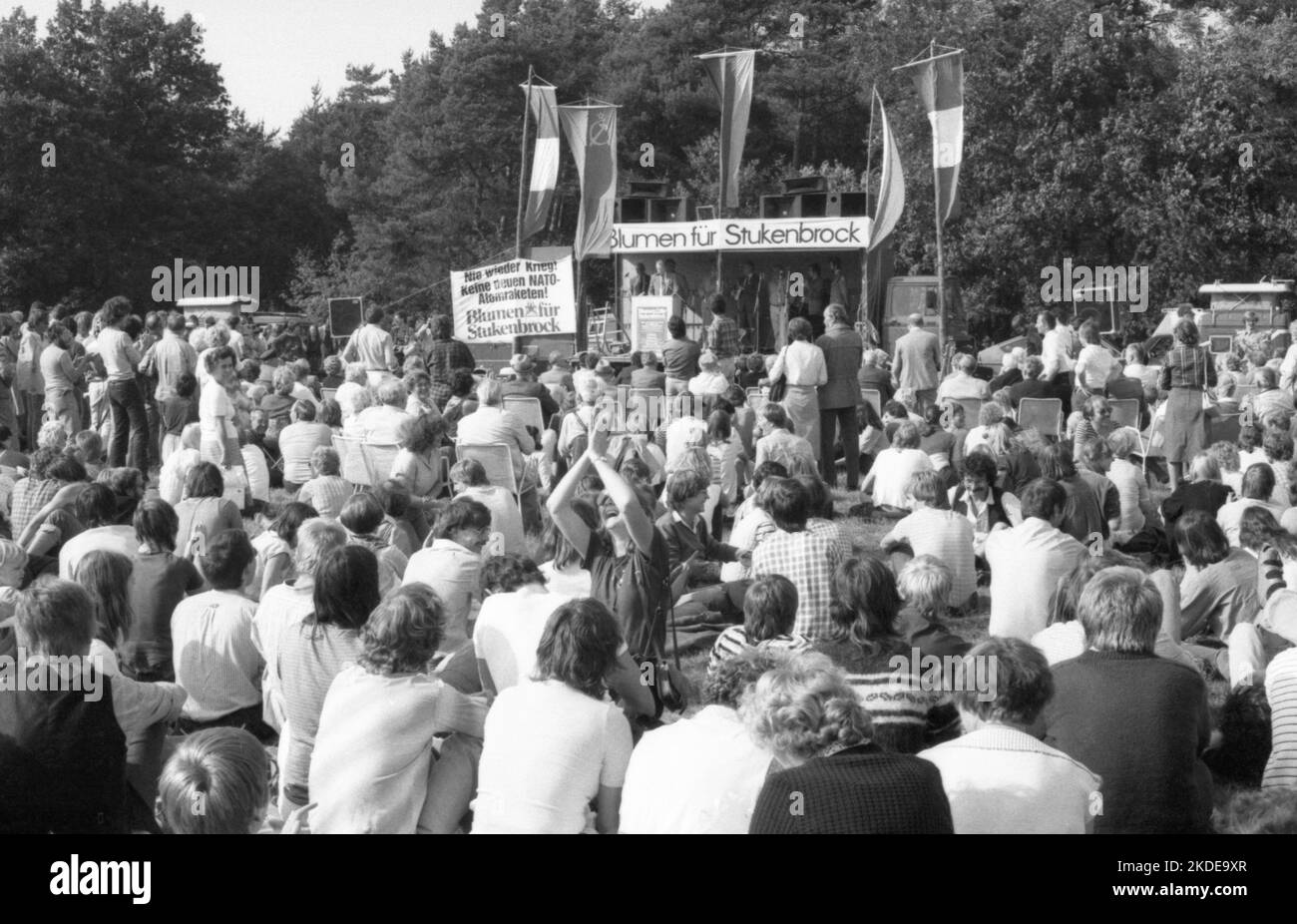 On Anti-War Day 1982, participants in the Flowers for Stukenbrock rally ...