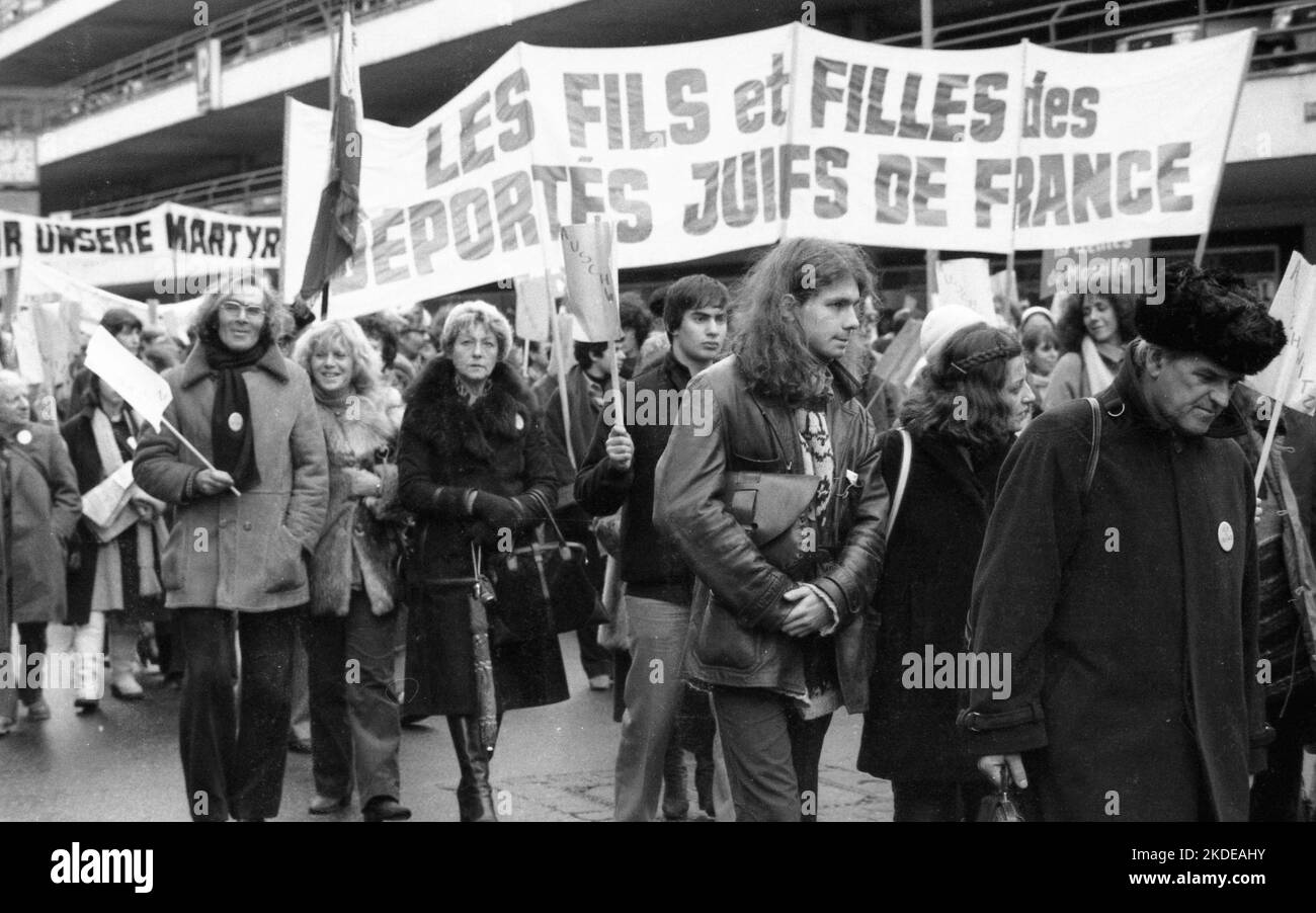 Organisations of French Jews and German Nazi victims demonstrated for a ...