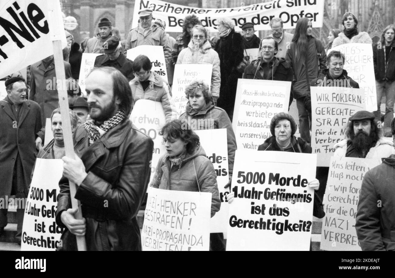 Organisations of French Jews and German Nazi victims demonstrated for a ...