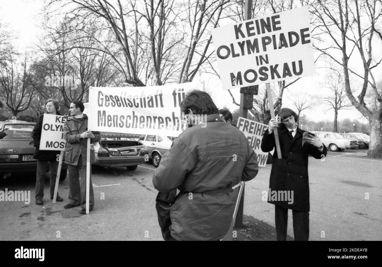 1980 moscow olympics hi-res stock photography and images - Alamy