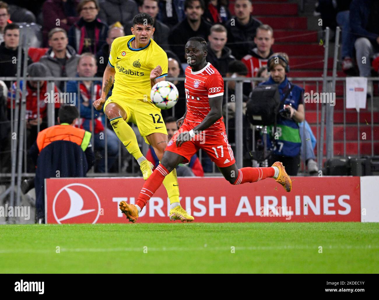 Fc bayern munich inter milan hi-res stock photography and images - Alamy