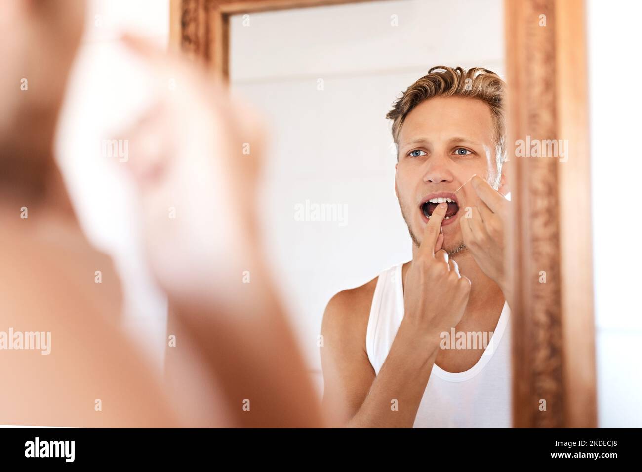 Getting teeth hi-res stock photography and images - Alamy