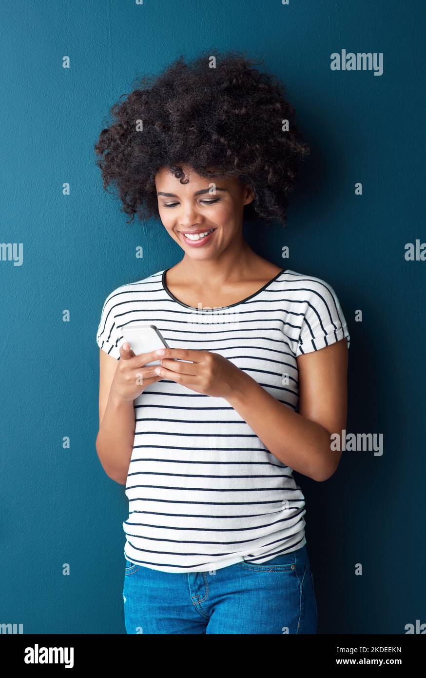 Buzzing cellphone hi-res stock photography and images - Alamy