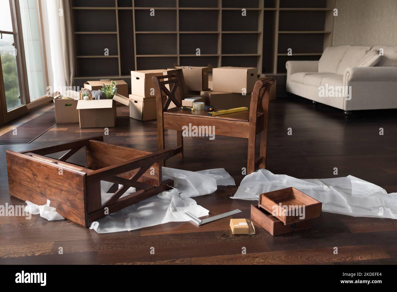 Cardboard furniture hi-res stock photography and images - Alamy