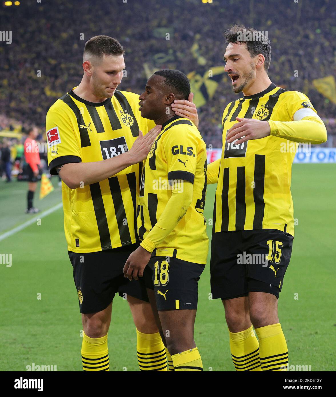 Moukoko bochum hi-res stock photography and images - Alamy