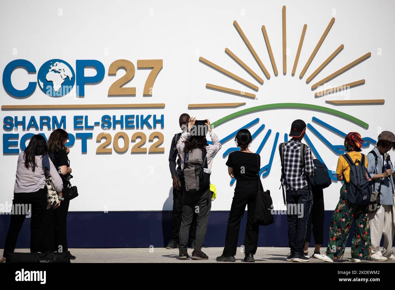 Sharm El Sheikh Egypt 06th Nov 2022 Attendees Stand In Front Of The