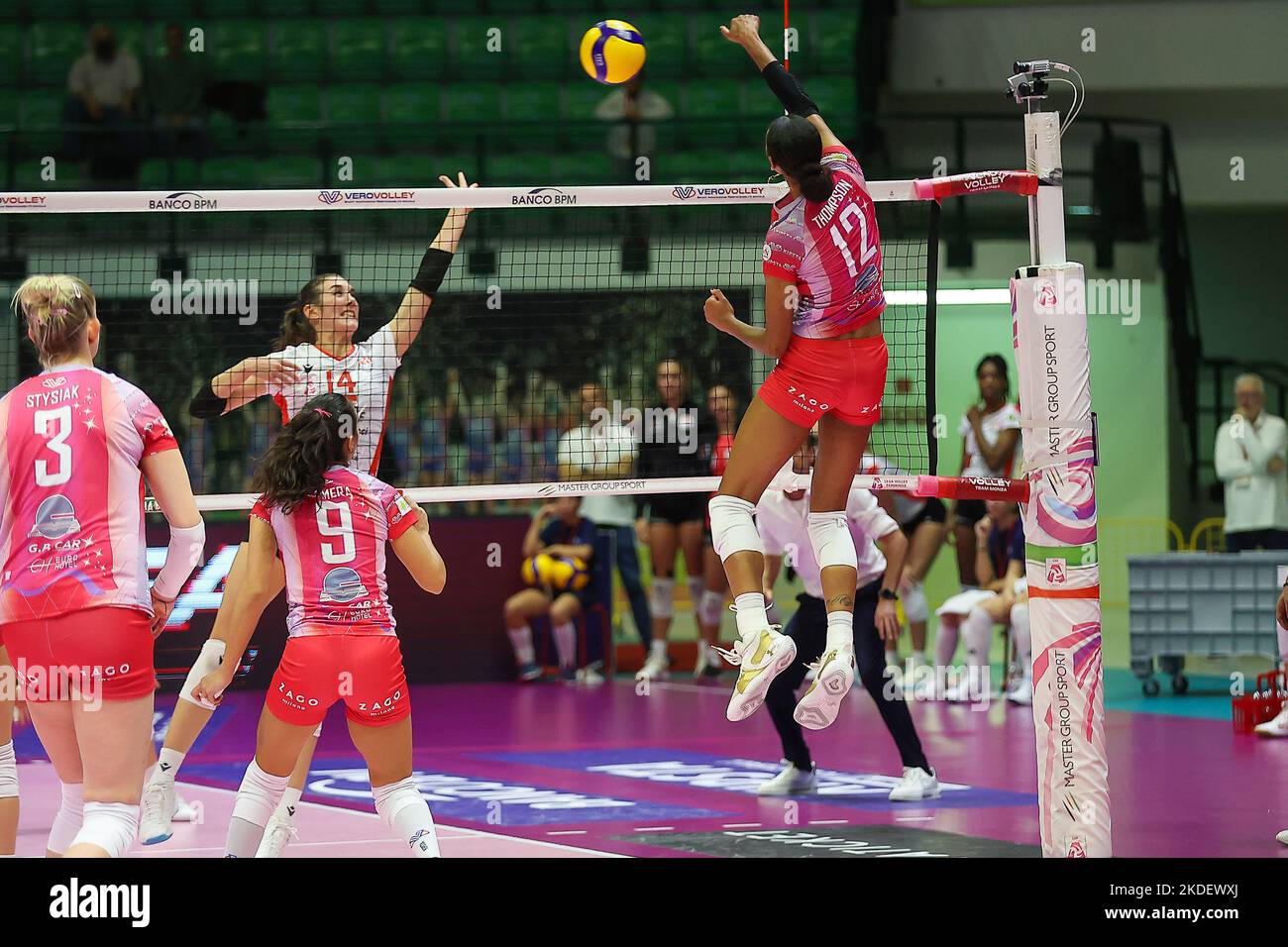 Jordan thompson volleyball hi-res stock photography and images - Alamy