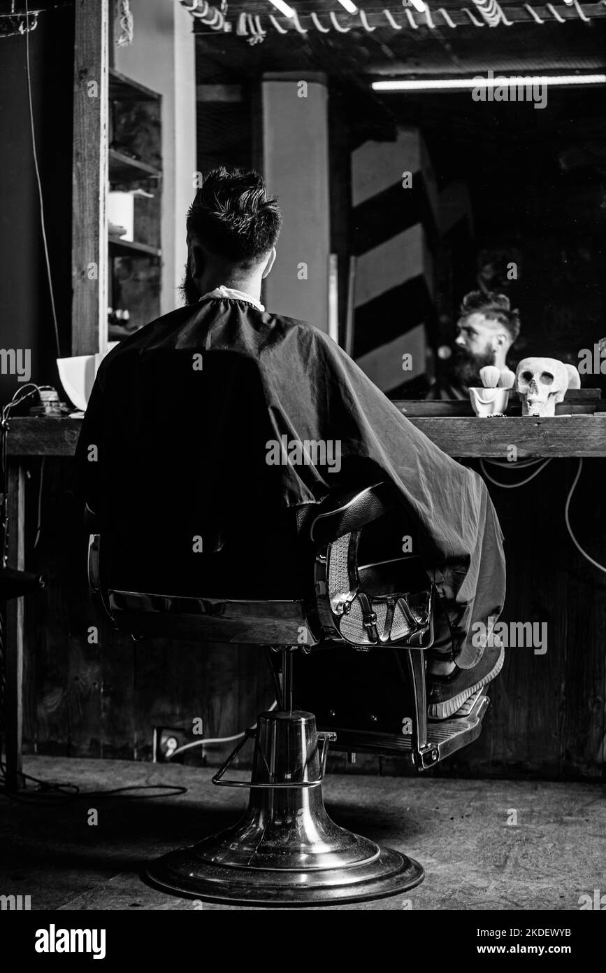Barber in front barbershop in Black and White Stock Photos & Images - Alamy