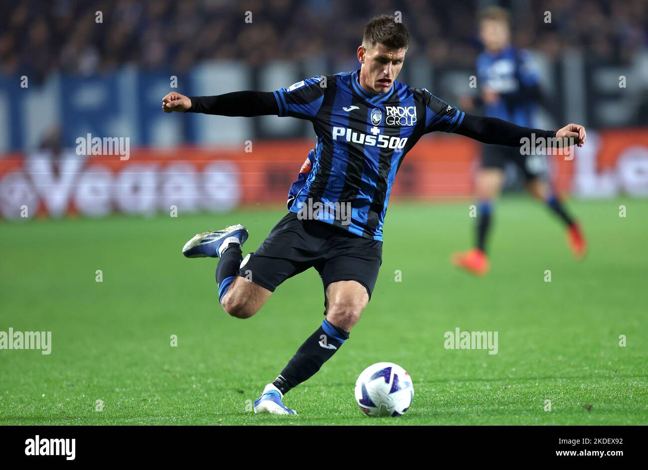 Joakim Maehle of Atalanta Bc controls the ball during the Serie A match ...