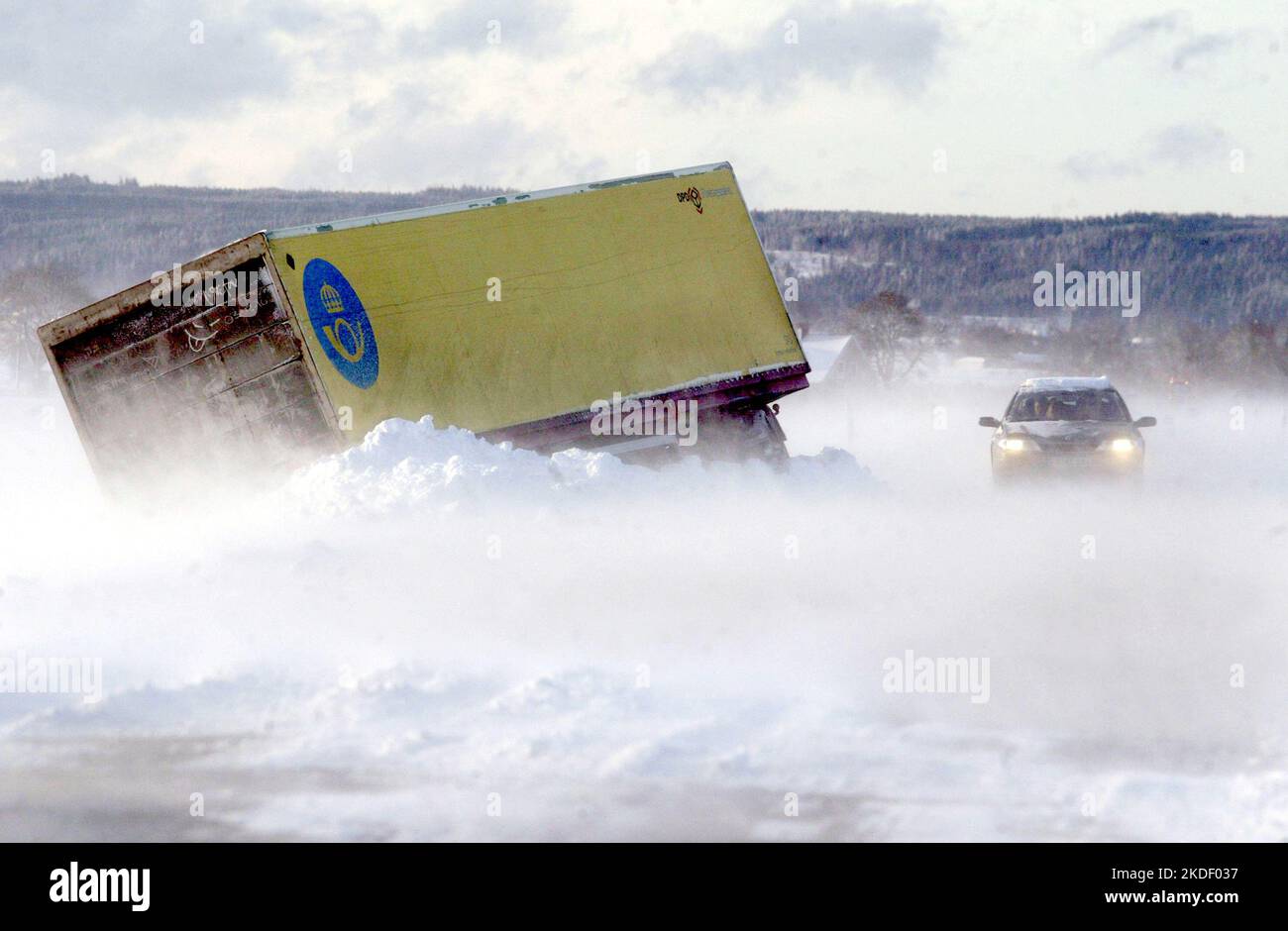 Seasonal weather, a snowstorm outside Vadstena, Sweden Stock Photo - Alamy