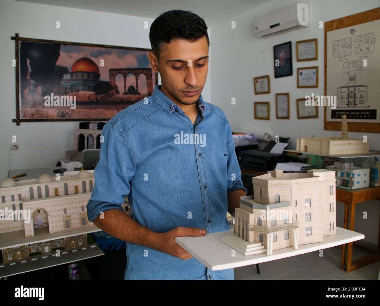 Beit Hanoun, Gaza Strip, Palestine. 4th Nov, 2022. Gaza, Palestine. 05 ...