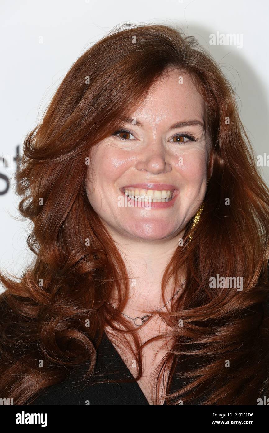 Carrie Thompson attends premiere of 'Powertool Cheerleaders vs. The Boyband Of The Screeching ...