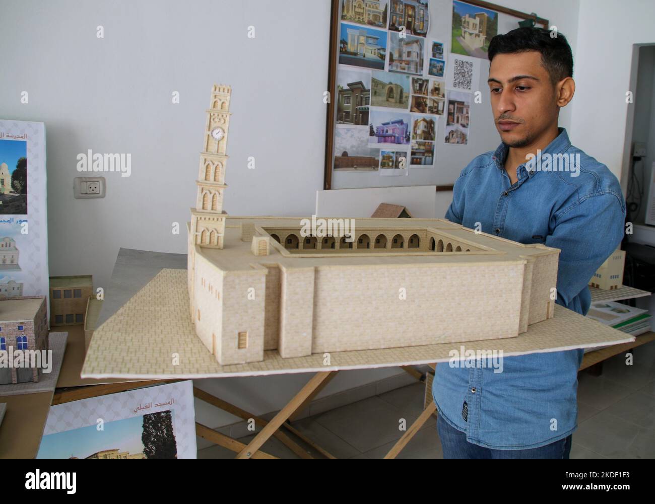 Beit Hanoun, Gaza Strip, Palestine. 4th Nov, 2022. Gaza, Palestine. 05 ...