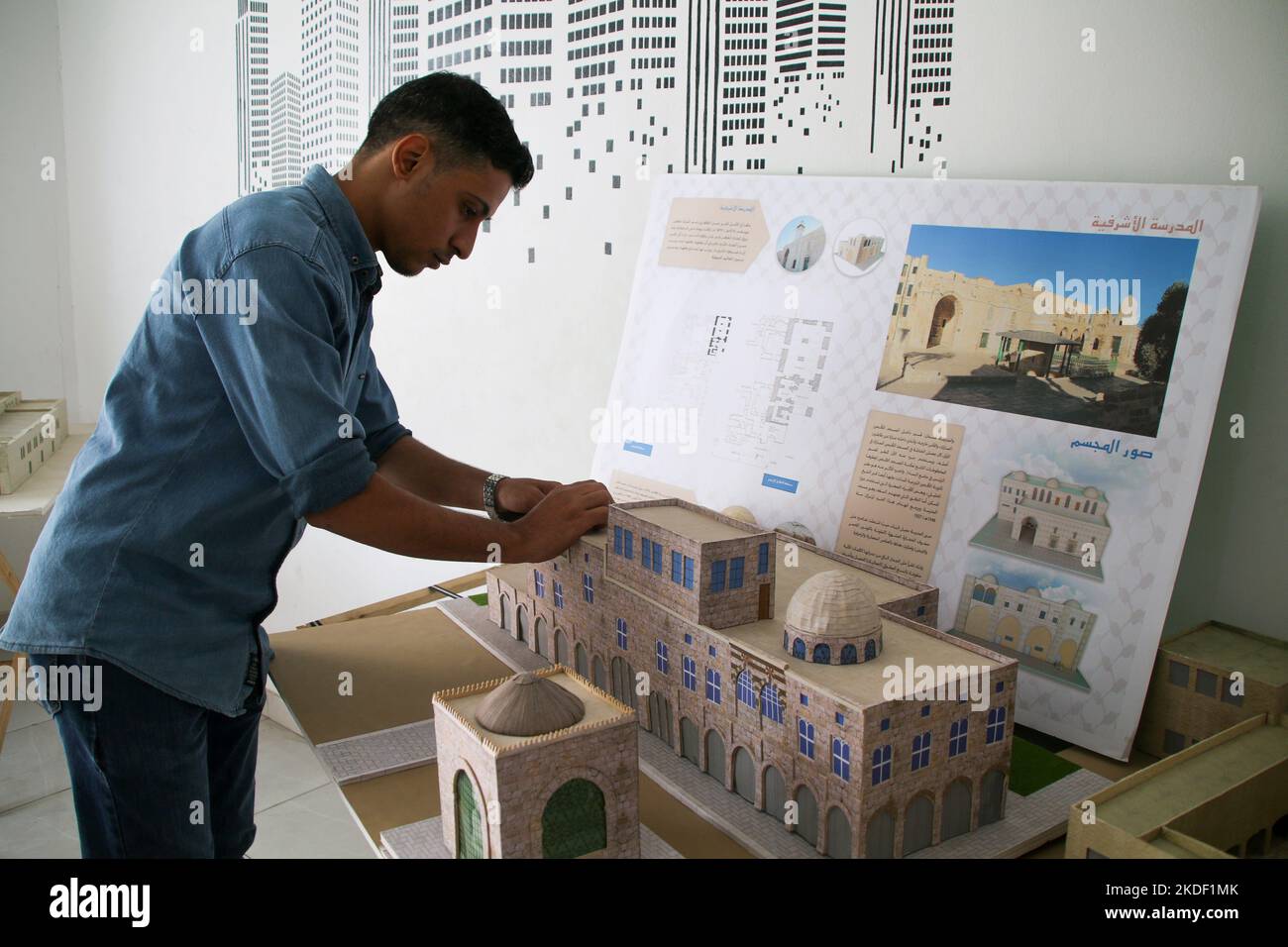 Beit Hanoun, Gaza Strip, Palestine. 4th Nov, 2022. Gaza, Palestine. 05 ...