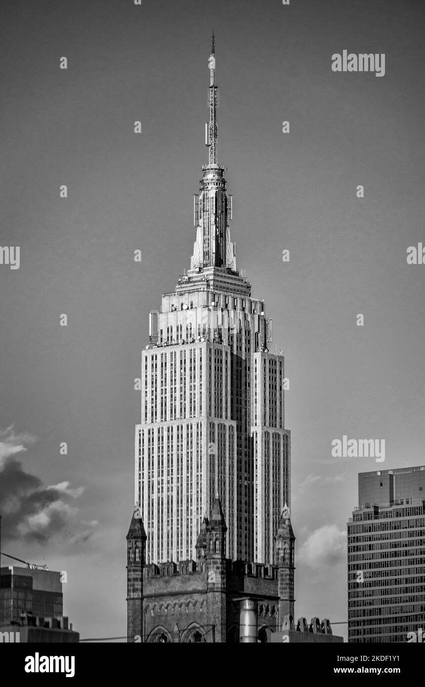 NEW YORK CITY - MAY 26: View of the iconic Empire State Building in ...