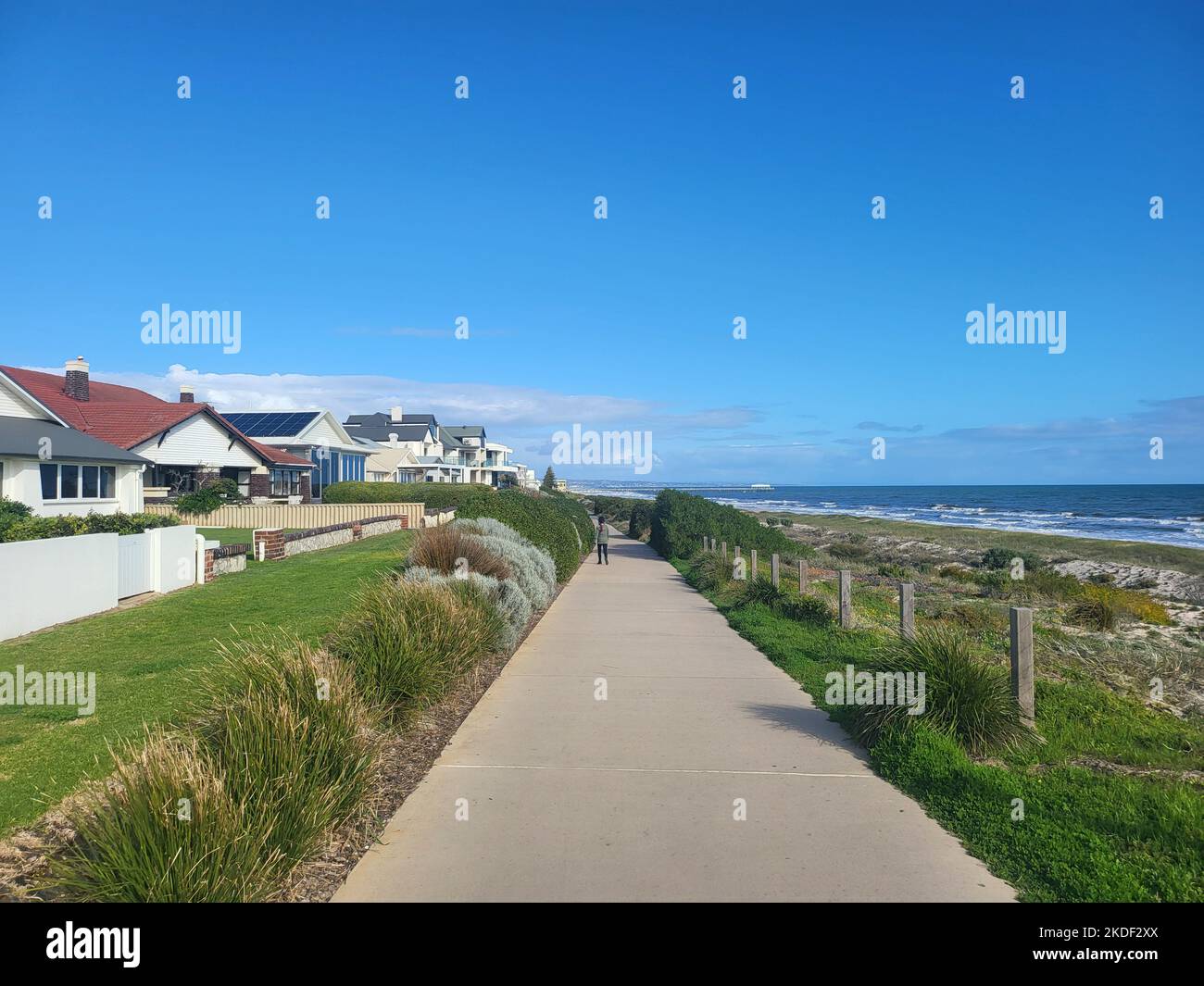 Henley beach pier hi-res stock photography and images - Alamy