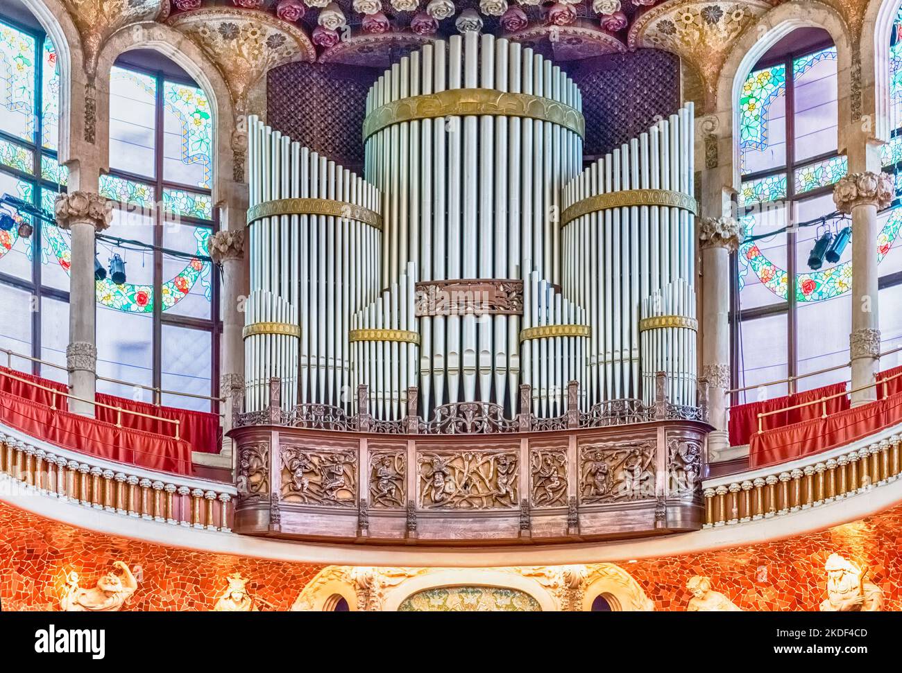 BARCELONA - AUGUST 8: Pipe organ of Palau de la Musica Catalana ...