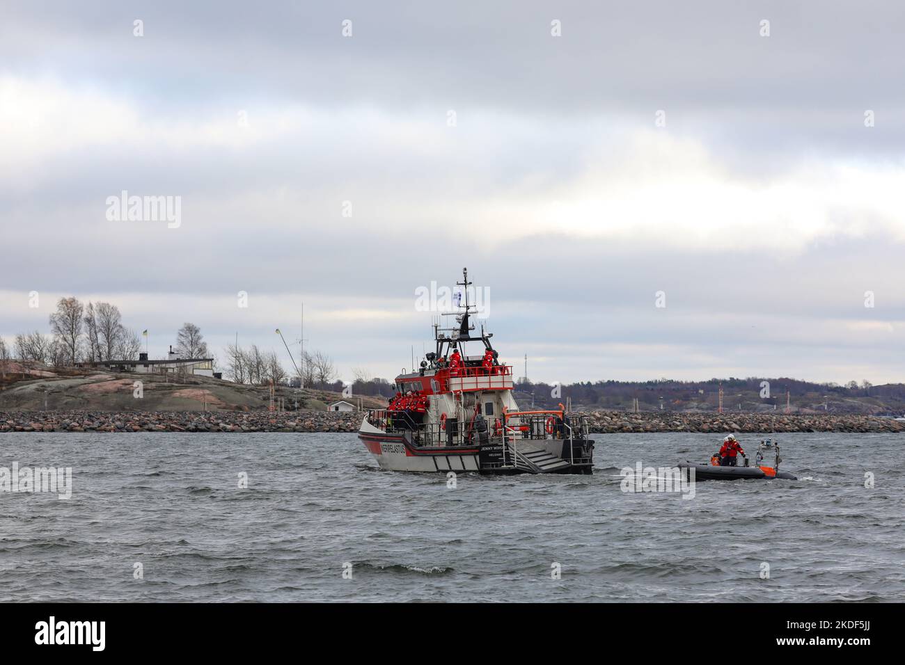 Helsinki, Finland. 05th Nov, 2022. SAR rescue ships heading to the ...