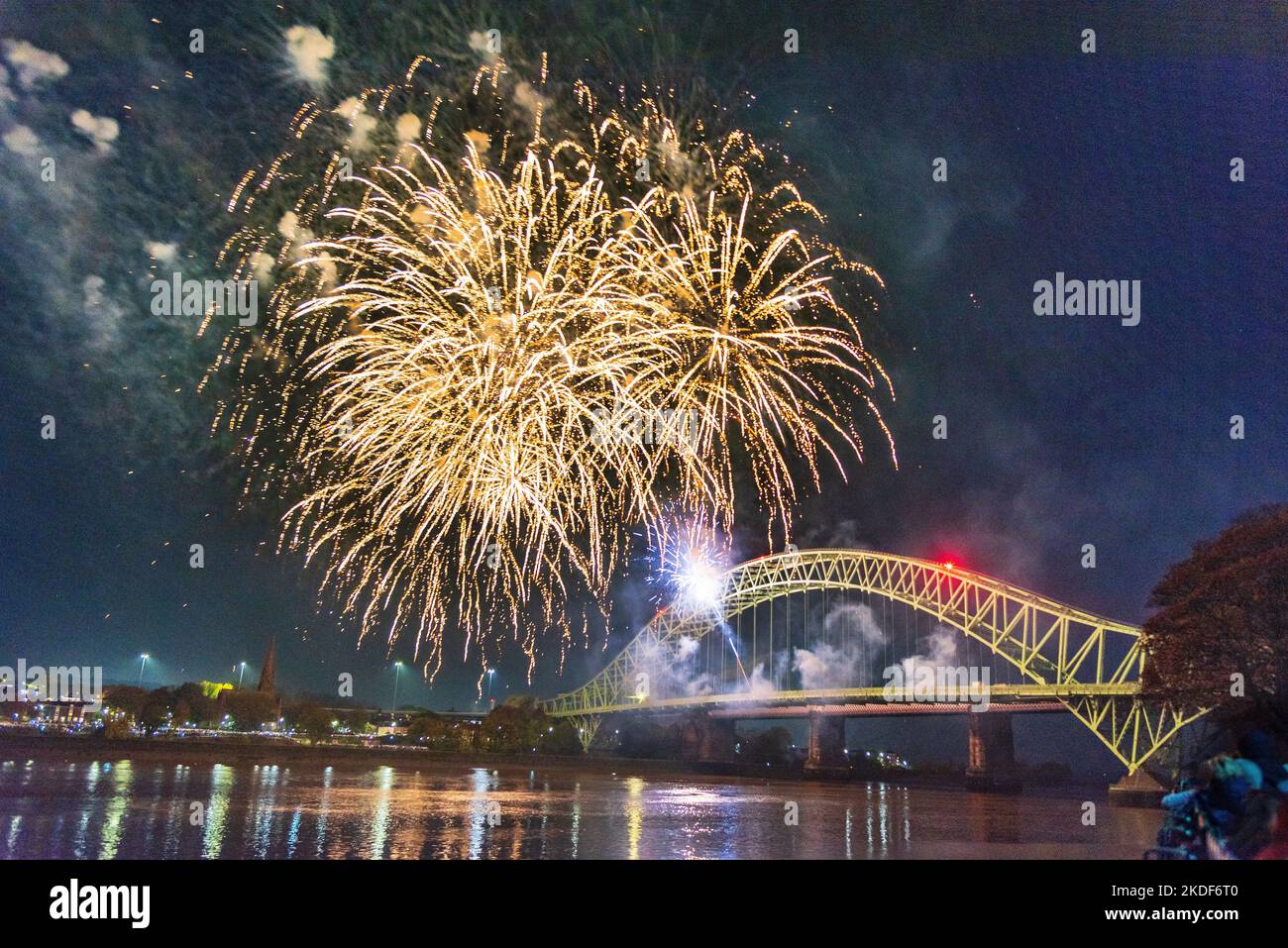 Halton Borough council November 5th Bonfire night fireworks display ...