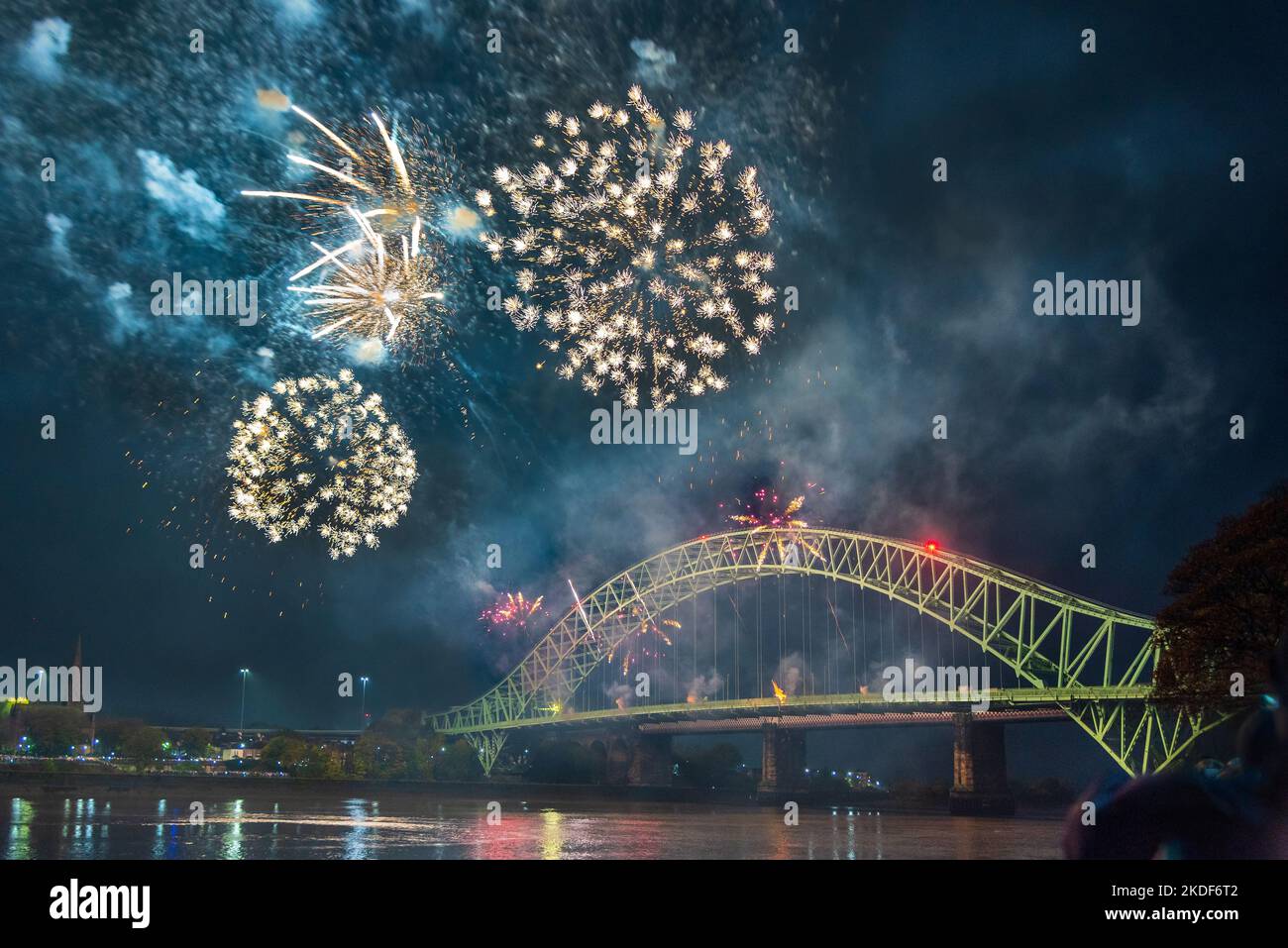 Halton Borough council November 5th Bonfire night fireworks display ...