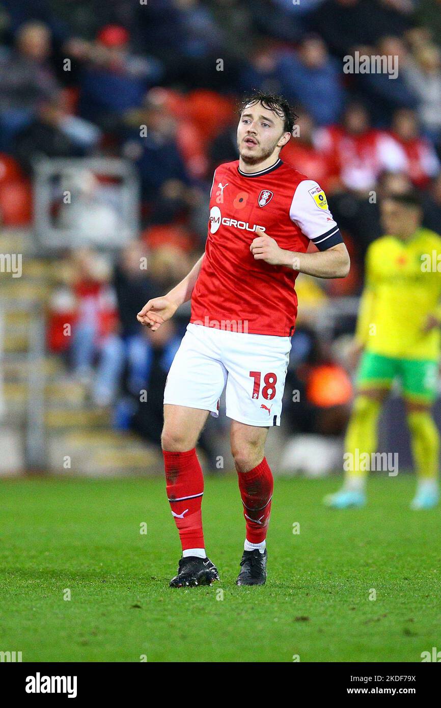AESSEAL New York Stadium, Rotherham, England - 5th November 2022 Ollie ...