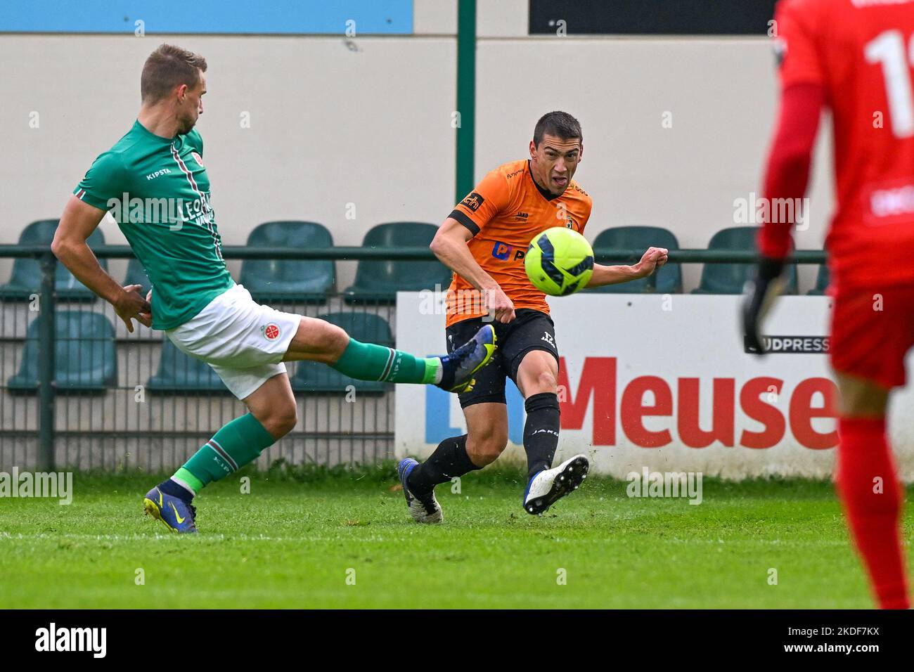 Jannes Vansteenkiste (17) of KMSK Deinze pictured during a soccer game ...