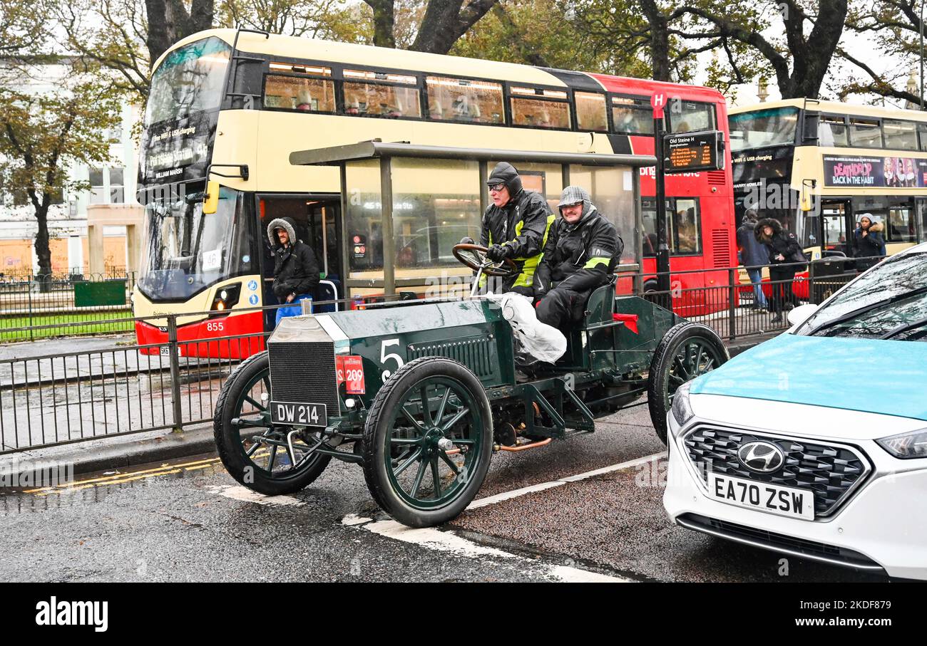 Brighton UK 6th November 2022 - A 1903 Napier is one of the first cars ...