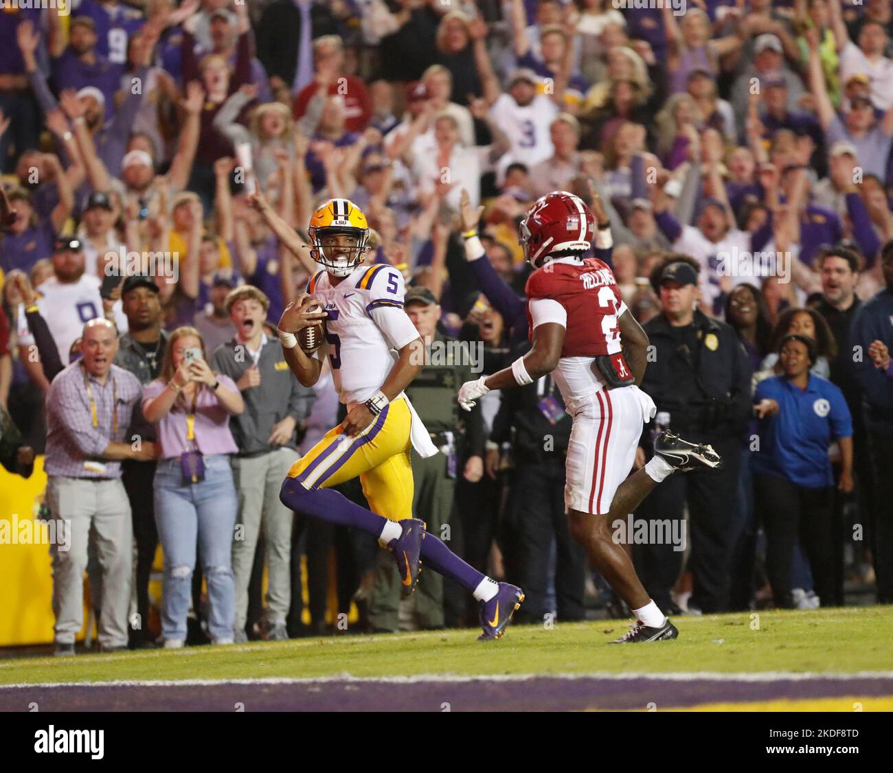 Crimson tide on set hi-res stock photography and images - Alamy