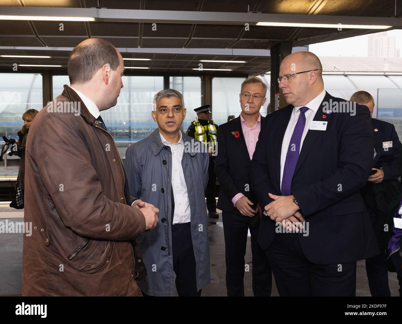 Transport for London commissioner, Andy Lord (right) with the Mayor of ...