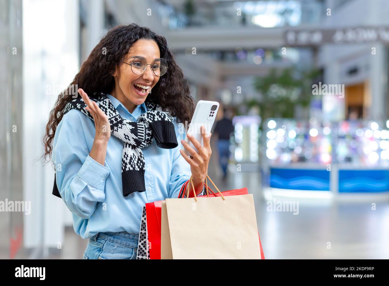 Woman video call hi-res stock photography and images - Alamy