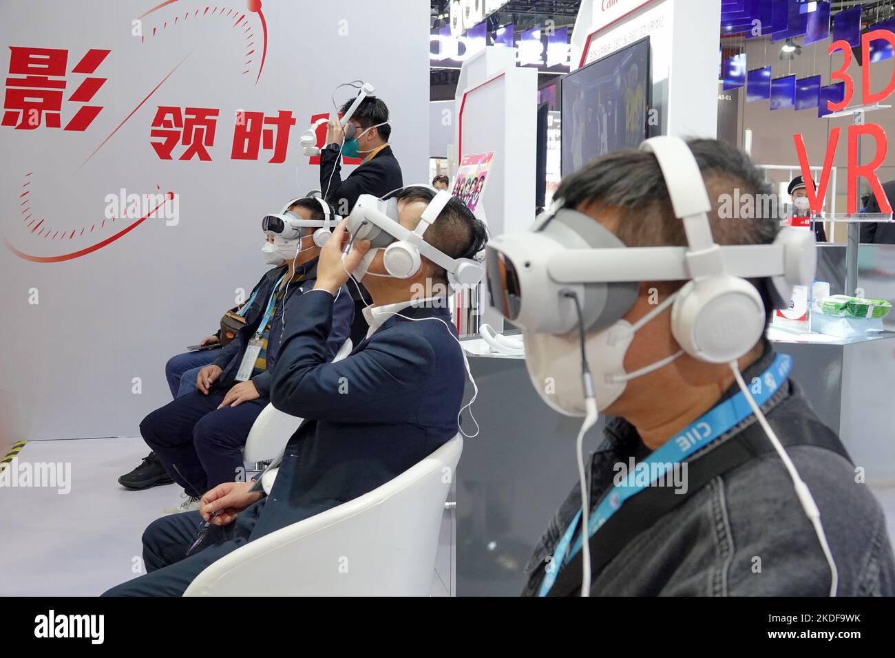 SHANGHAI, CHINA - NOVEMBER 6, 2022 - Visitors experience the Canon EOS ...