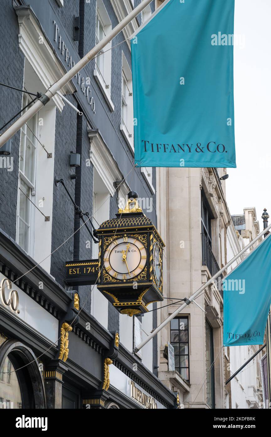 Shopfront of Tiffany & Co. with ornate clock. A high-end American ...