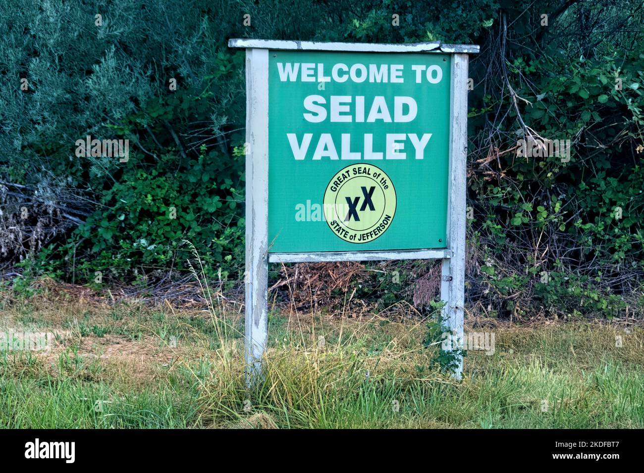 State of Jefferson sign, Seiad Valley, Pacific Crest Trail, Seiad ...