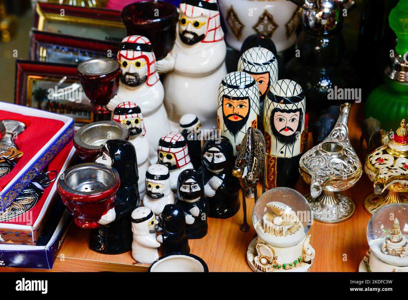 Souq waqif doha nacht hi-res stock photography and images - Alamy