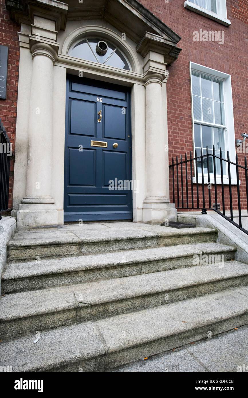 steps up to door of georgian townhouse 56 st stephens green formerly ...