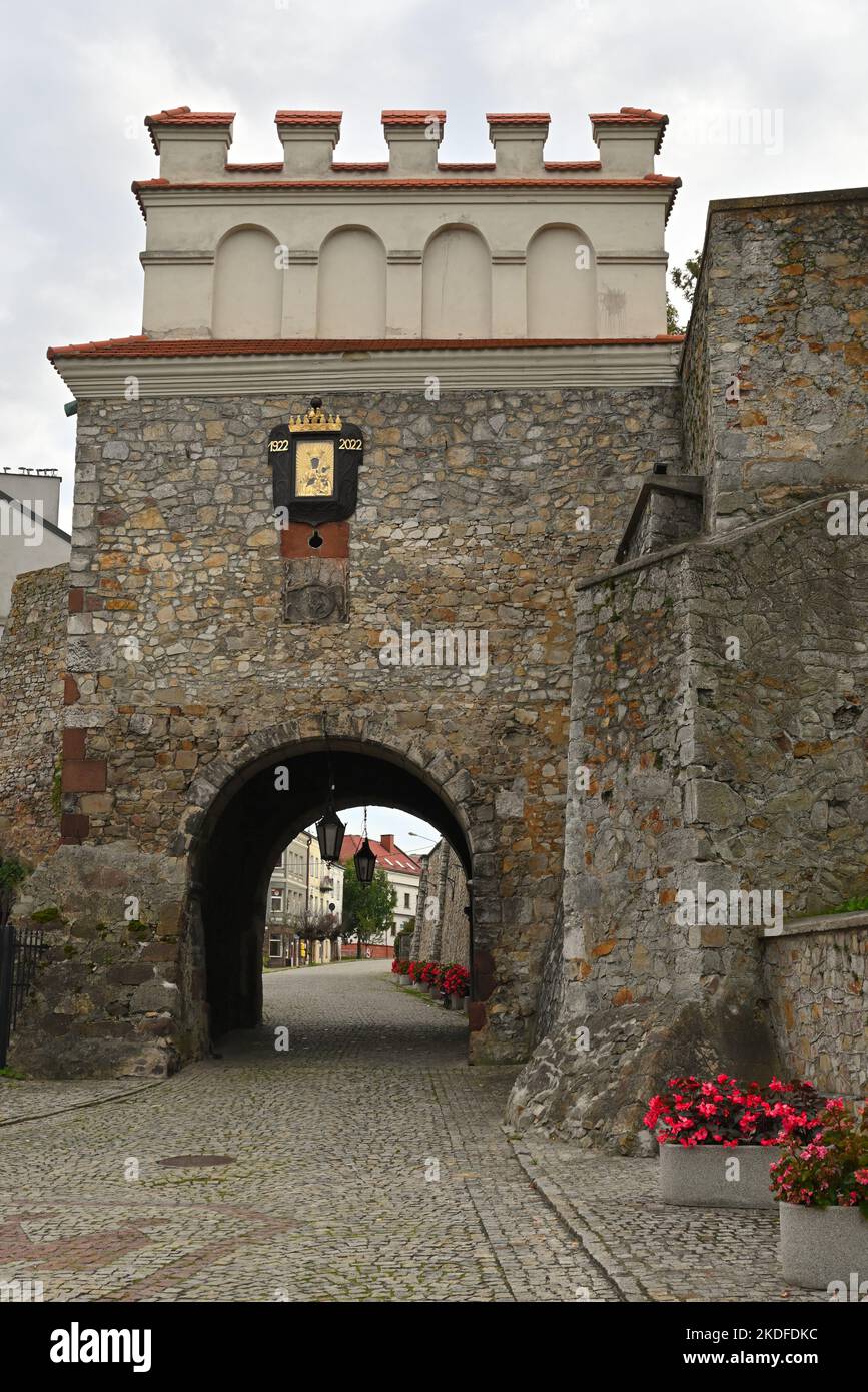 Warsaw medieval wall hi-res stock photography and images - Alamy