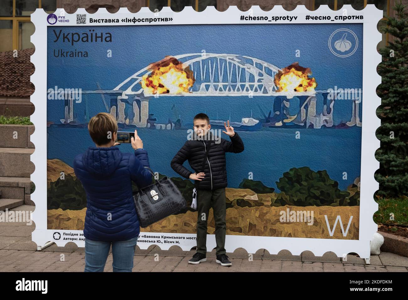 Kerch bridge attack hi-res stock photography and images - Alamy