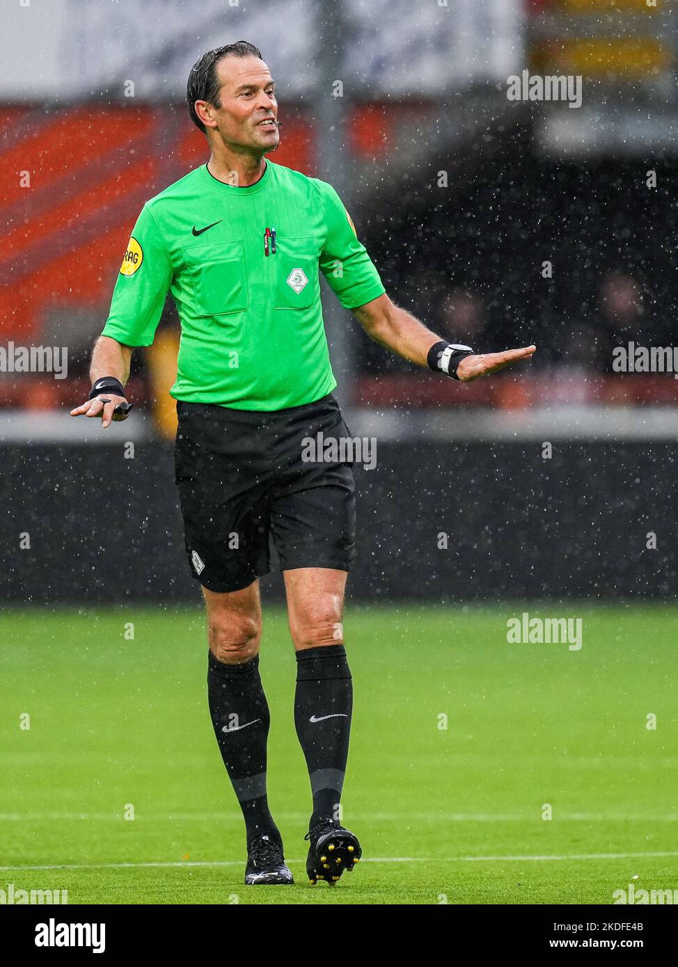 Volendam - Referee Bas Nijhuis during the match between FC Volendam v ...