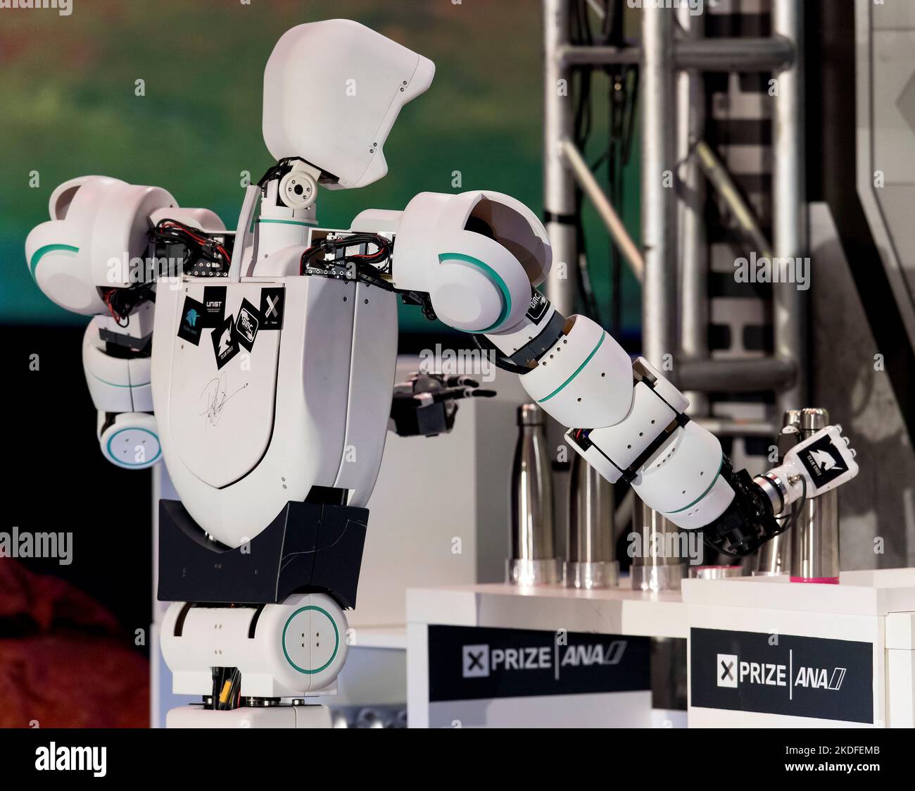 Long Beach, California, USA. 05th Nov, 2022. The robot built by Team ...