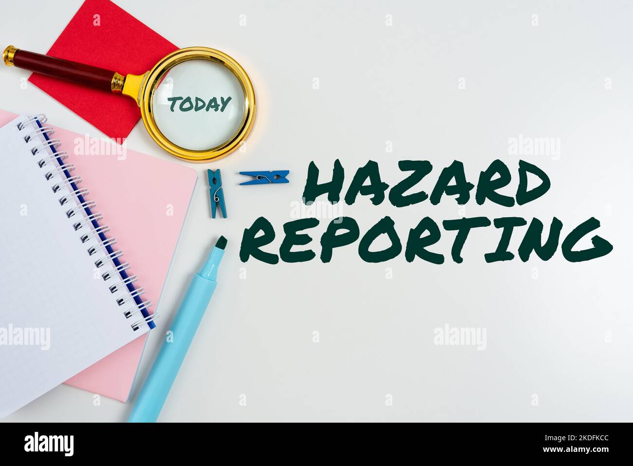 Defect reporting hi-res stock photography and images - Alamy