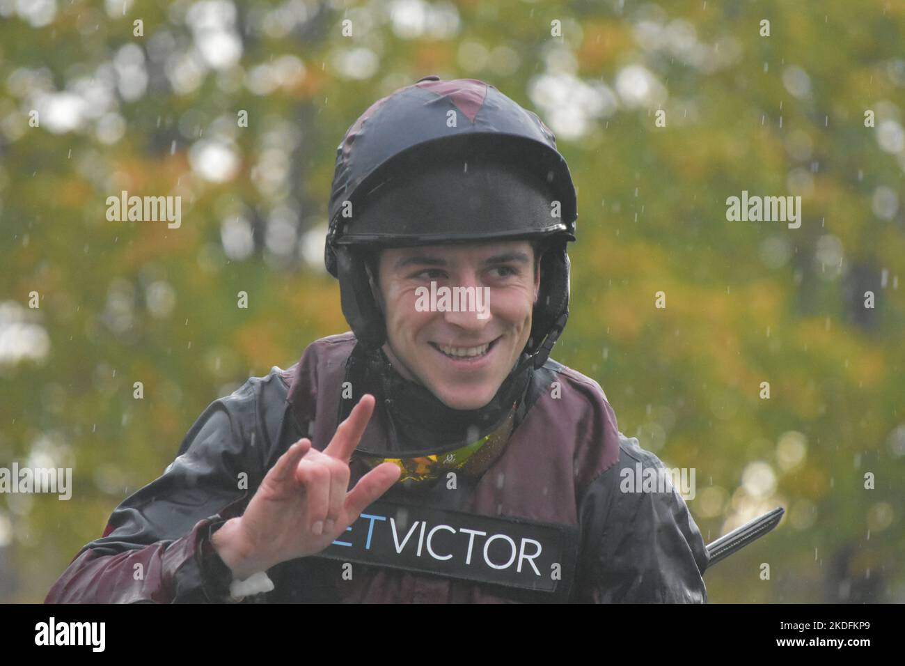 The winning enclosure at sandown park racecourse hi-res stock ...
