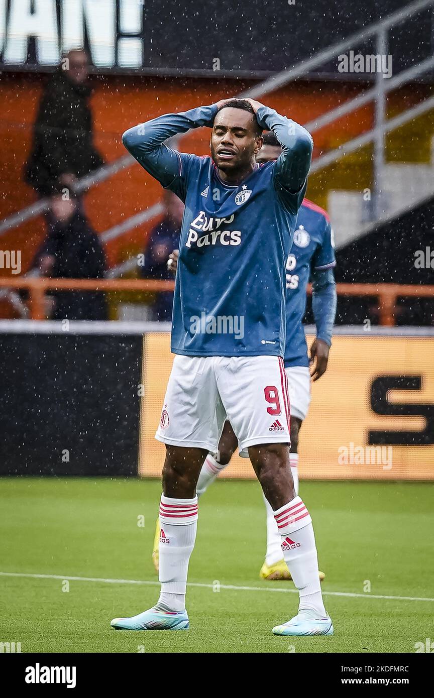 ROTTERDAM, 03-11-2022, Kras Stadium, Dutch Eredivisie , FC Volendam ...