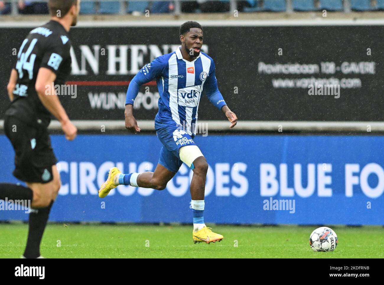 Gent's Jordan Torunarigha pictured in action during a soccer match ...
