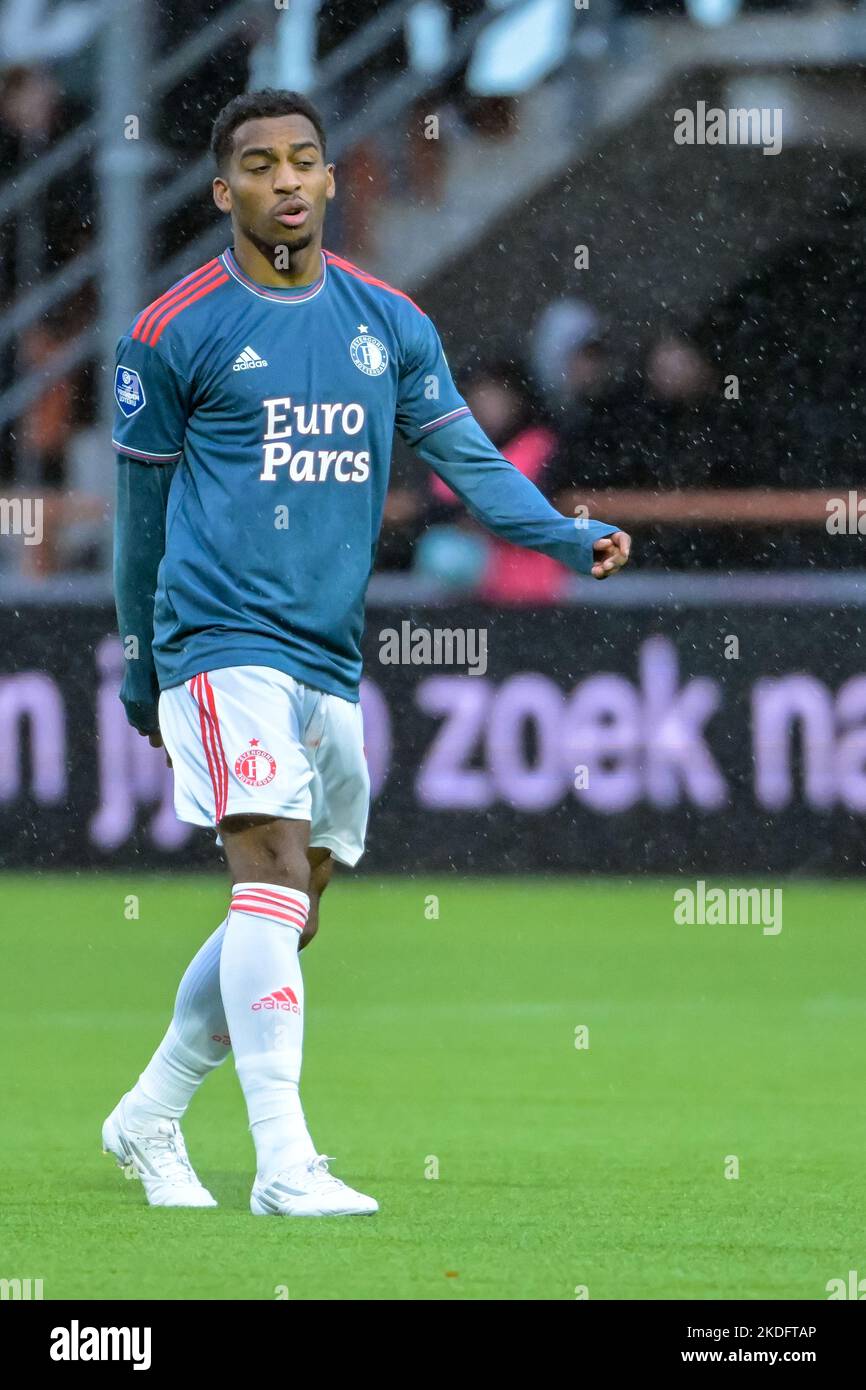 VOLENDAM, NETHERLANDS - NOVEMBER 6: Quinten Timber of Feyenoord during ...