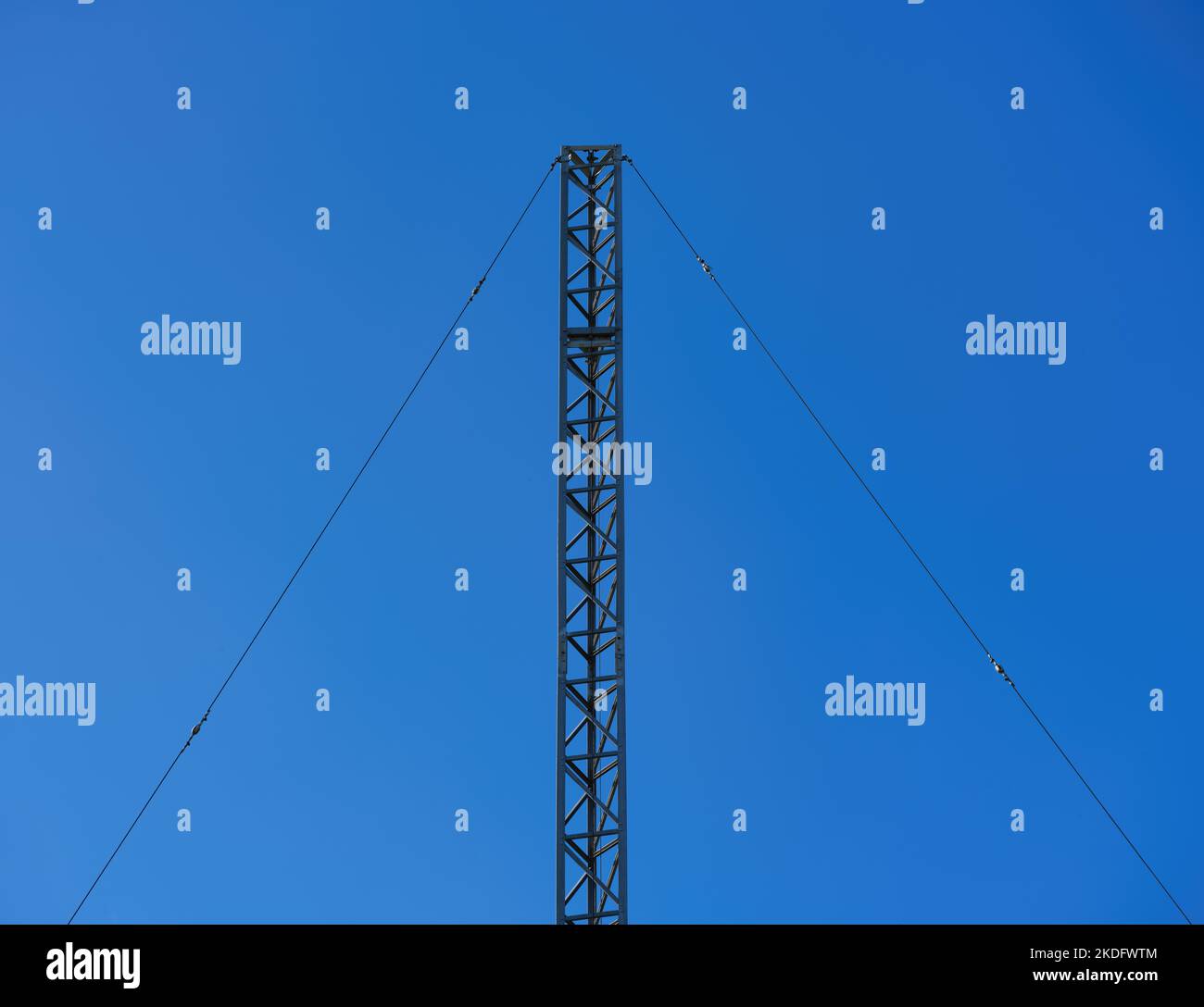 Antenna with ropes hi-res stock photography and images - Alamy